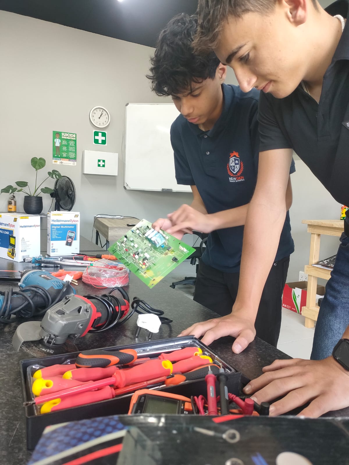 Electrical Course | Electrician Training | NewGen Trade Schools
